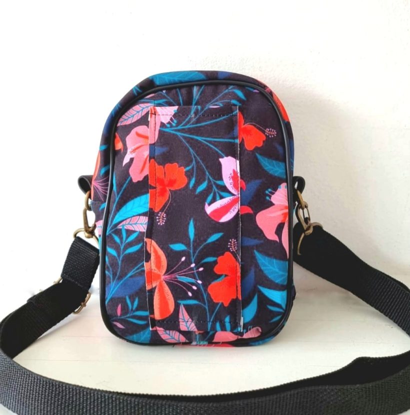 Porta Celular Qatar LIRIOS - Deixe Bolsos
